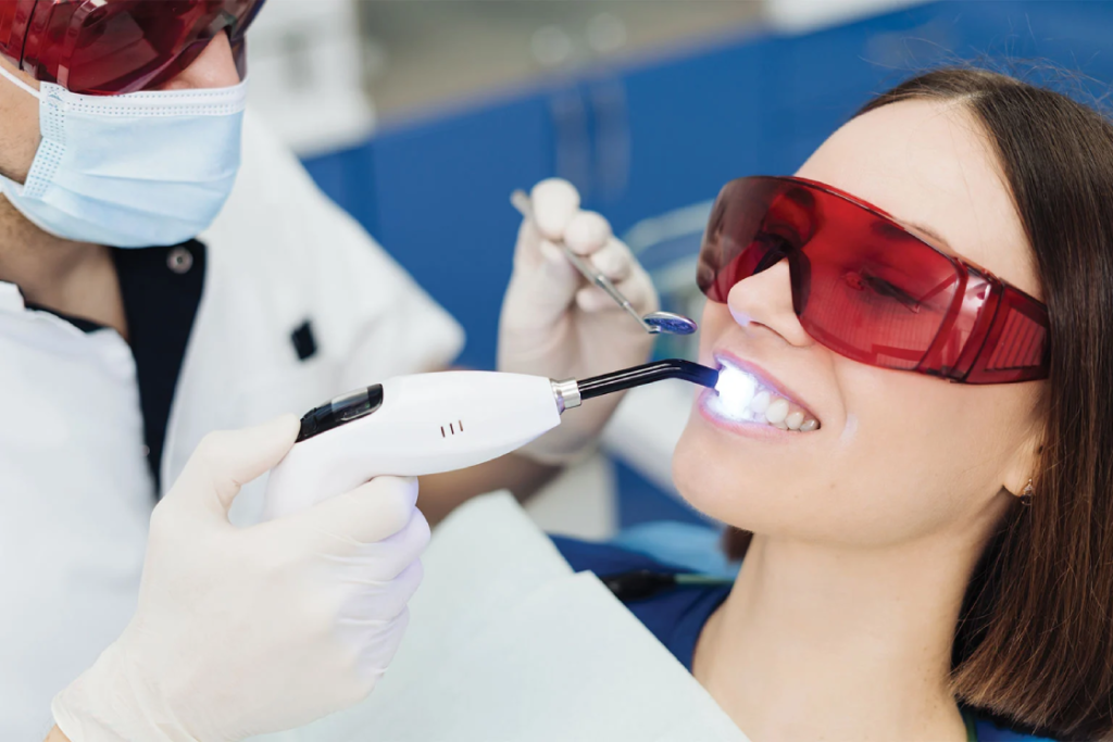 Understanding the Process of Teeth Whitening in Dubai